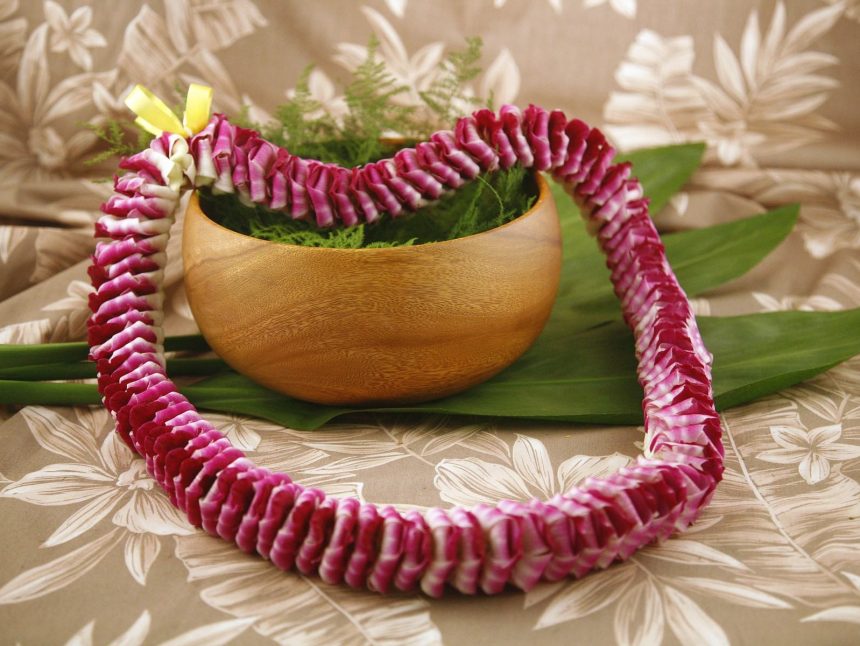 Tuberose Lei - With Our Aloha